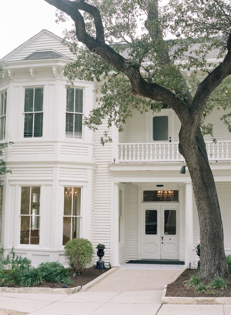 Allan House Wedding | Brooke + Daniel - Paige Vaughn Photo