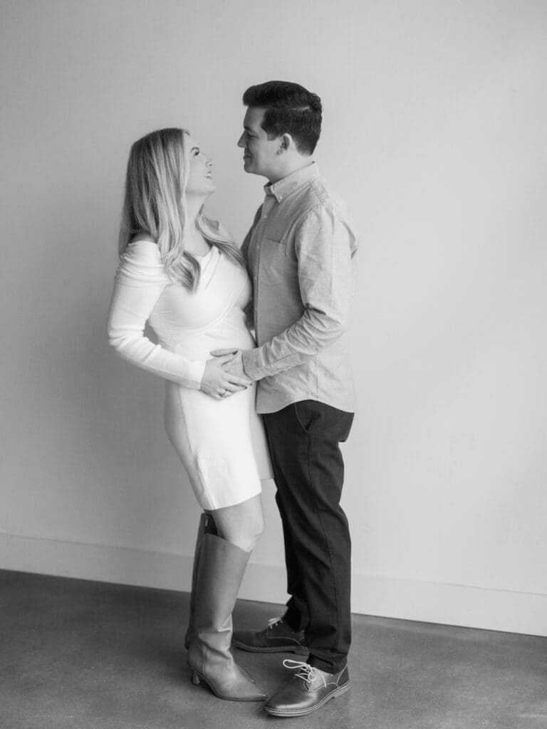 Austin Baby Announcement | Chelsea + Clayton - Paige Vaughn Photo